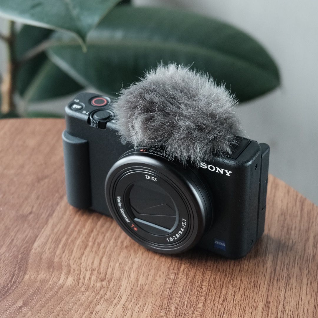 Sony ZV1, Photography, Cameras on Carousell