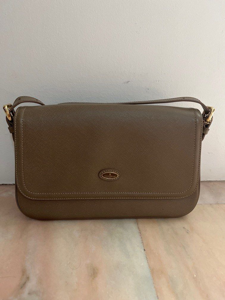 Tocco Toscano Italy Vintage Shoulder Bag in Etoupe, Women's Fashion ...