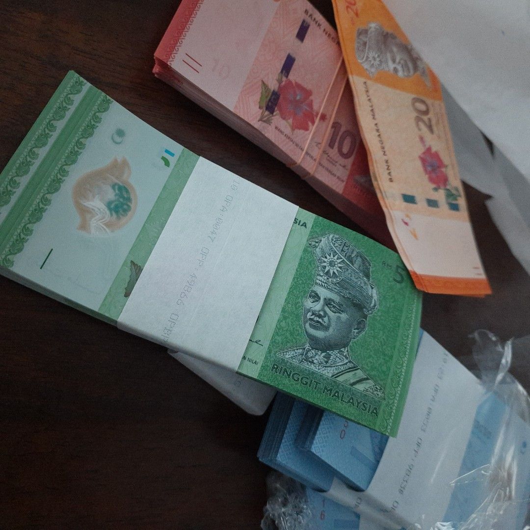 Tukar duit raya baru, Hobbies & Toys, Toys & Games on Carousell