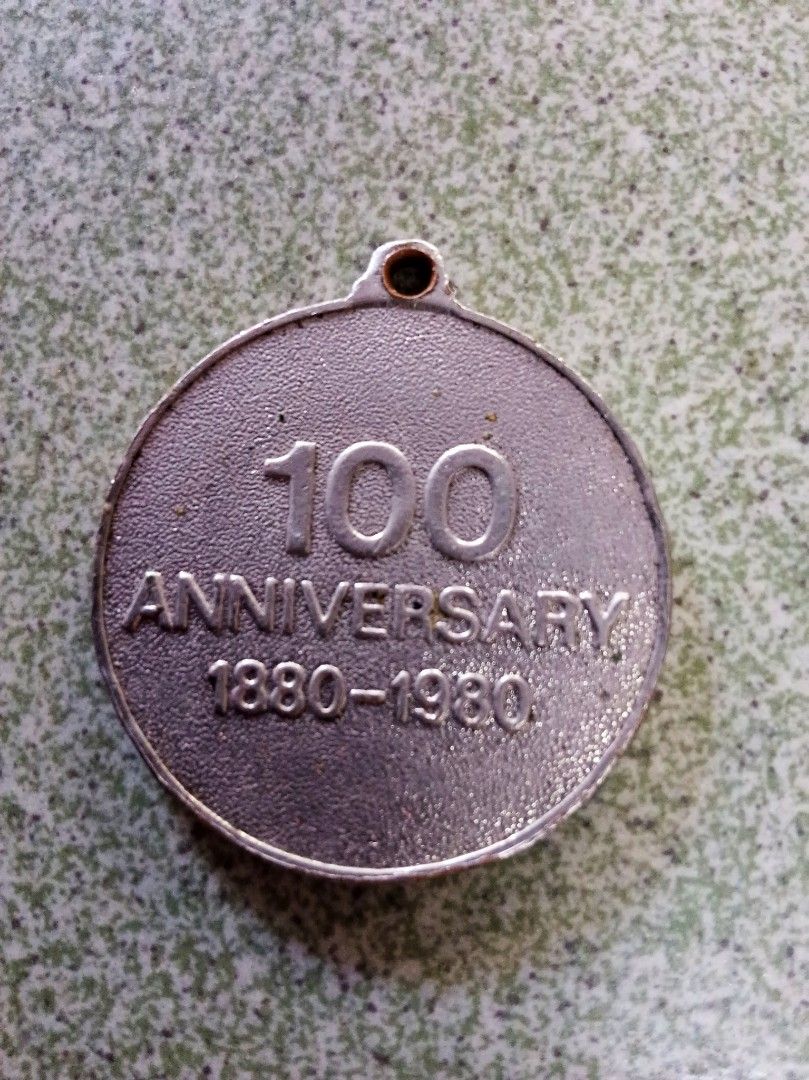 Vintage 1980 Raffles Girls' Secondary School 100 Anniversary 1880-1980 Medal., Hobbies & Toys ...