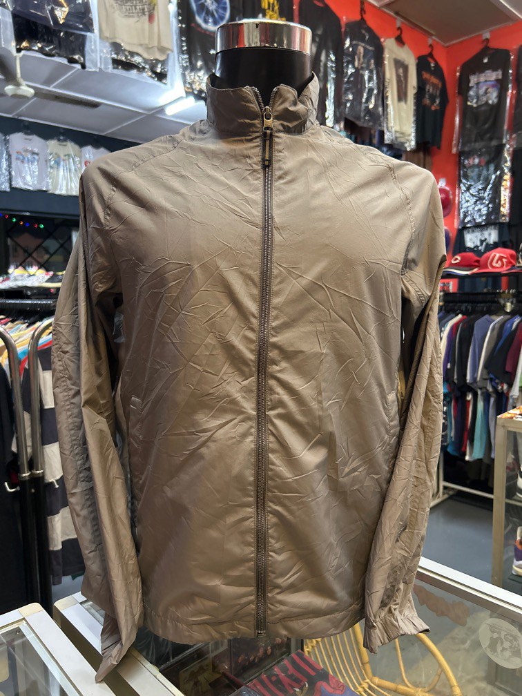 Winbreaker, Men's Fashion, Coats, Jackets and Outerwear on Carousell