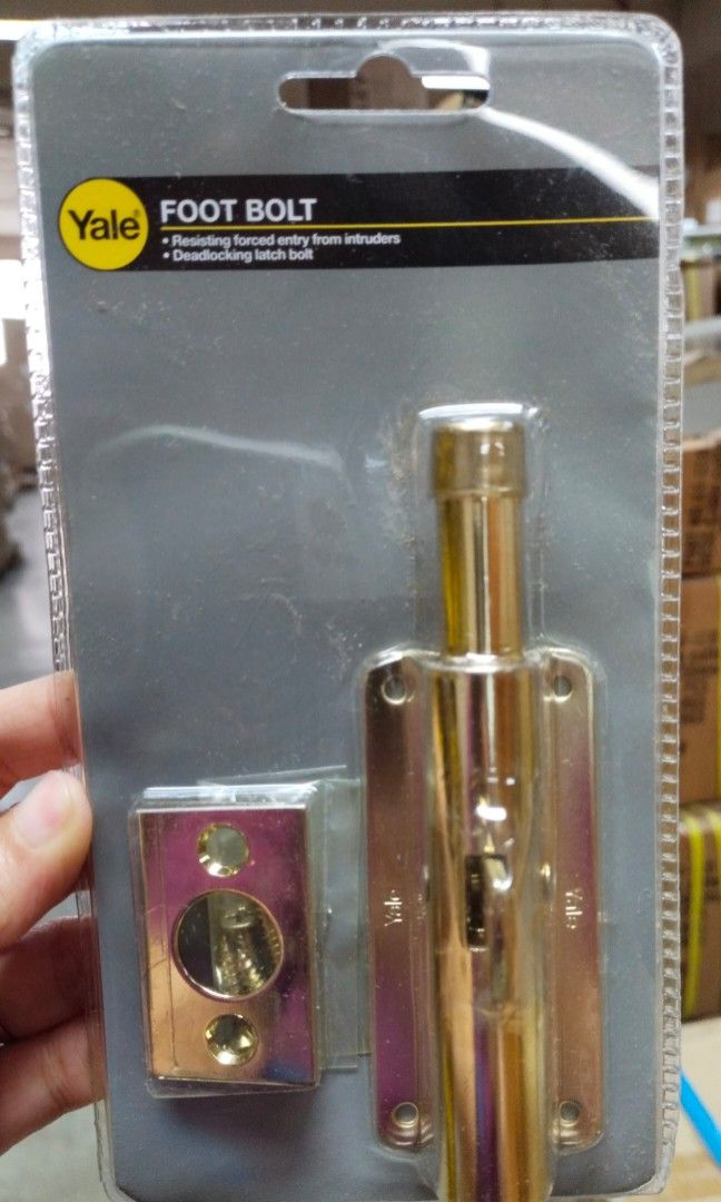 Yale foot bolt v1031 us3 gold (brass), Furniture & Home Living ...