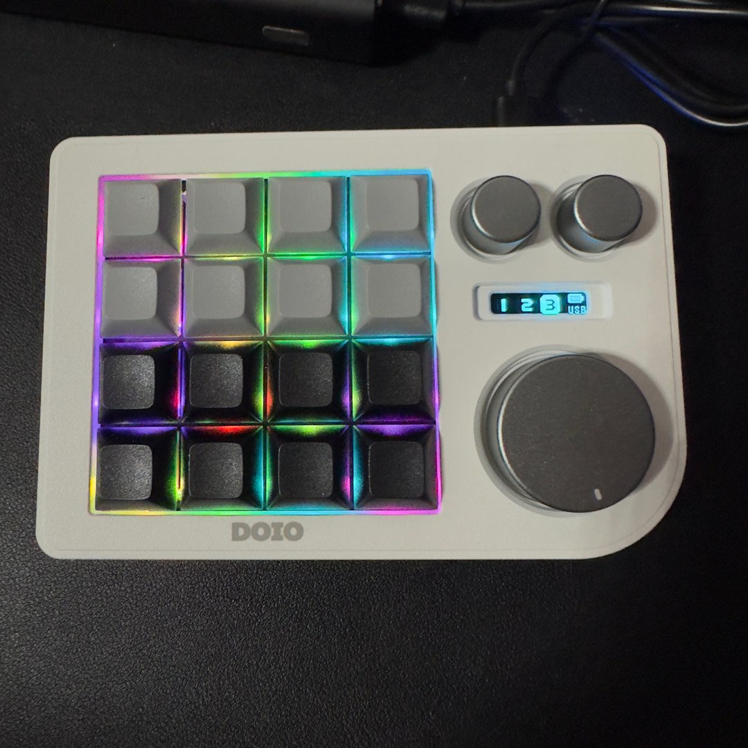 16 Key DOIO Keypad Macropad Keyboard, Computers & Tech, Parts ...