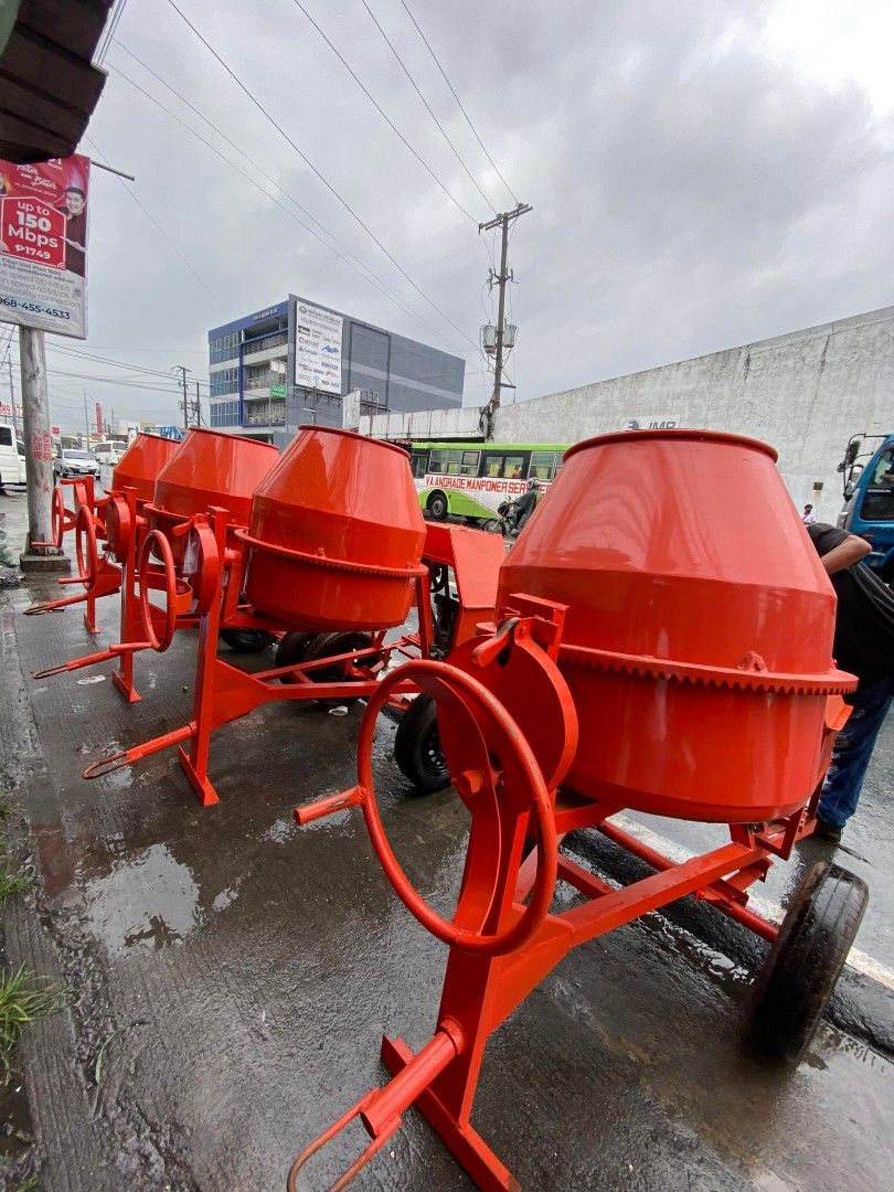 A frame cement mixer w/tacoma engine Robin type 5Hp, Commercial ...