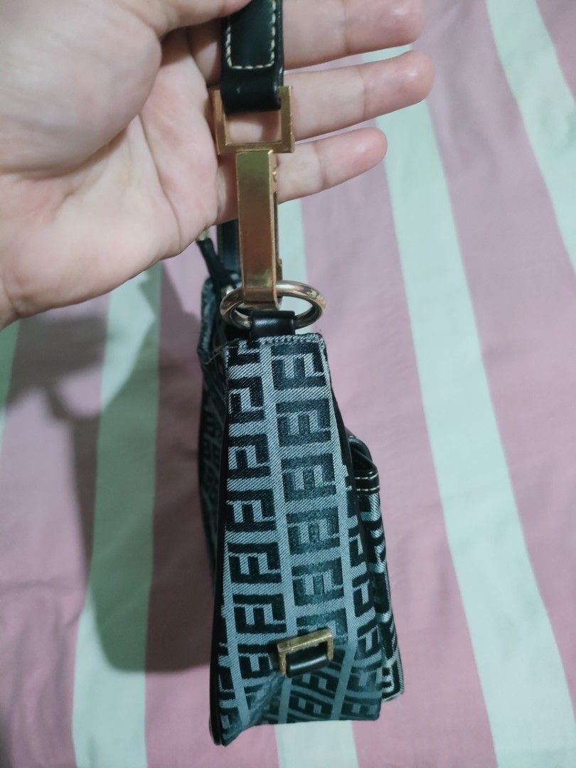 Alamode Korean Bag on Carousell