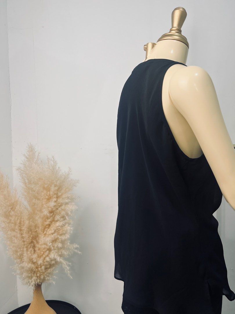 Classy sleeve less, Women's Fashion, Tops, Sleeveless on Carousell