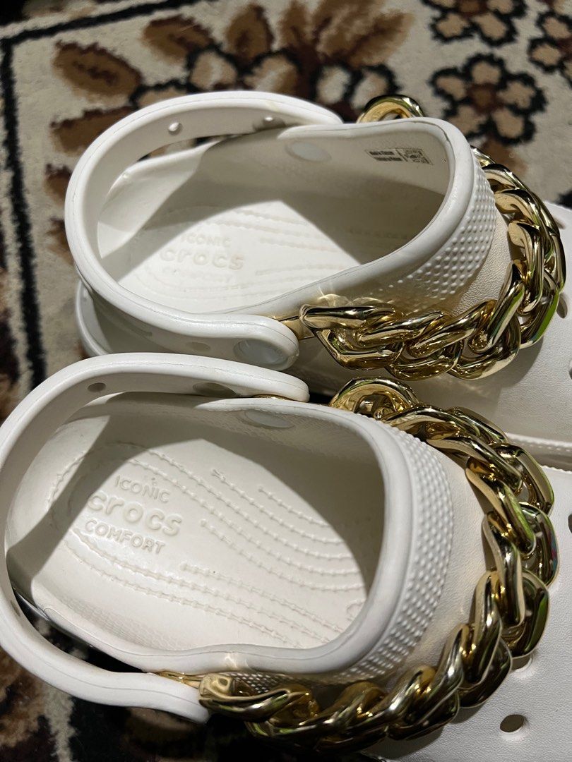 Crocs clog chain, Women's Fashion, Footwear, Wedges on Carousell