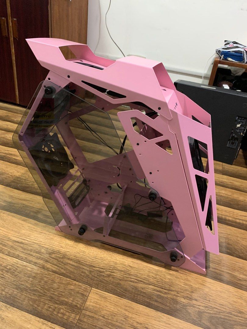 Cyborg/Alien Computer Case on Carousell