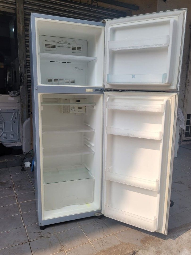 Daewoo refrigerator, TV & Home Appliances, Kitchen Appliances ...