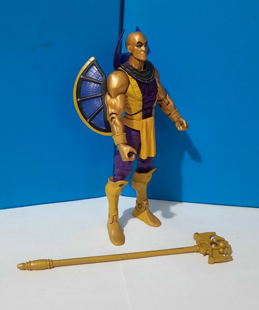 DC Universe Classics: Wave 15 - Golden Pharaoh Action Figure, Hobbies ...