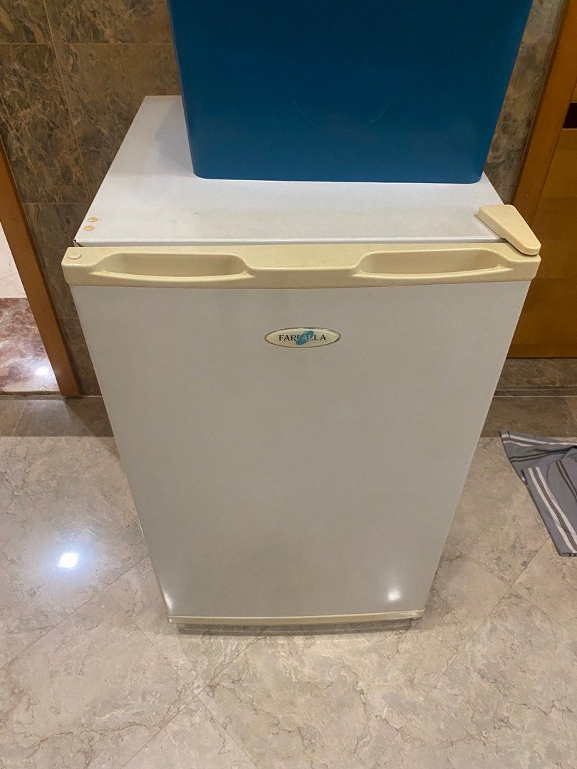 Farfalla Freezer, TV & Home Appliances, Kitchen Appliances ...