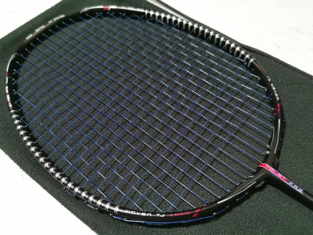 Felet Woven TJ 1000 Badminton Racket with Yonex BG66 Ultimax String ...