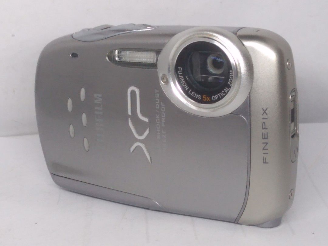 Fujifilm pinepix XP waterproof, Photography, Cameras on Carousell
