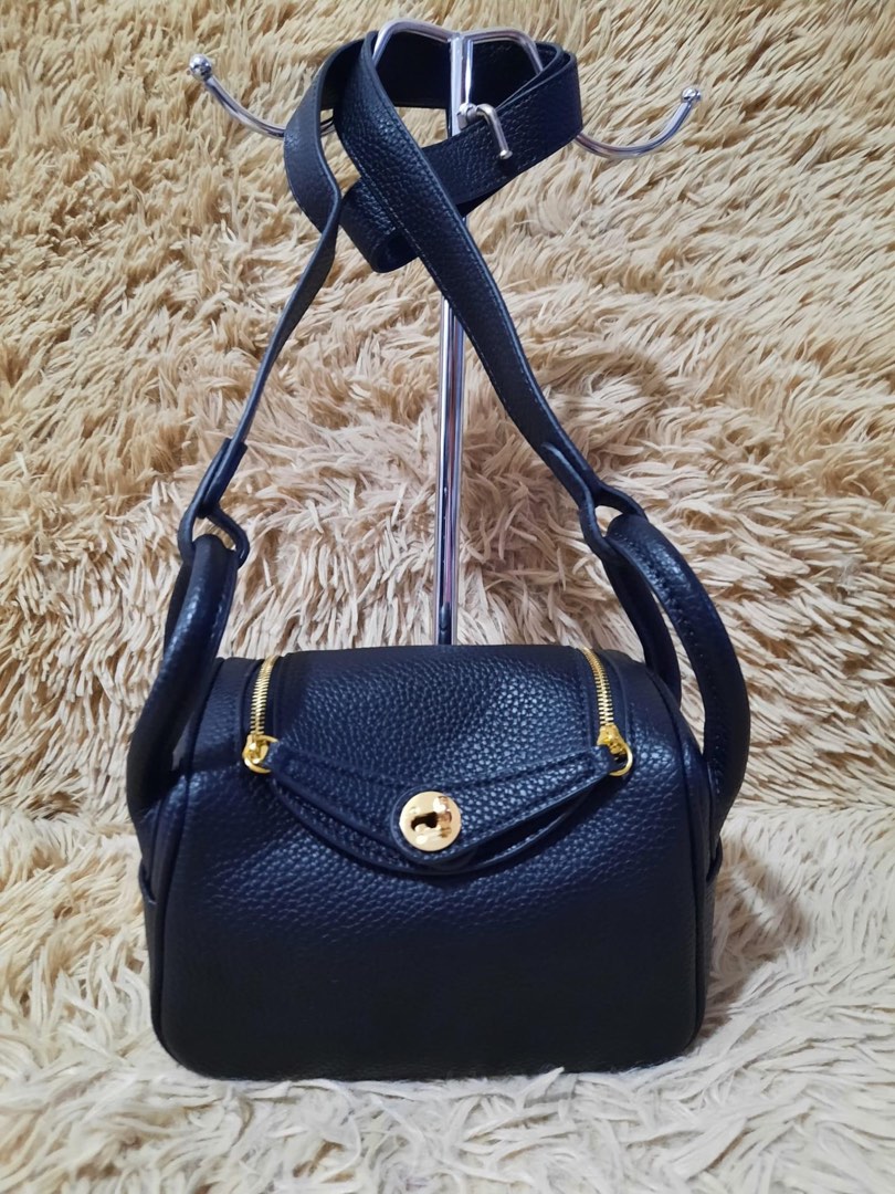 H E R M E S LINDY Bag, Women's Fashion, Bags & Wallets, Cross-body Bags ...