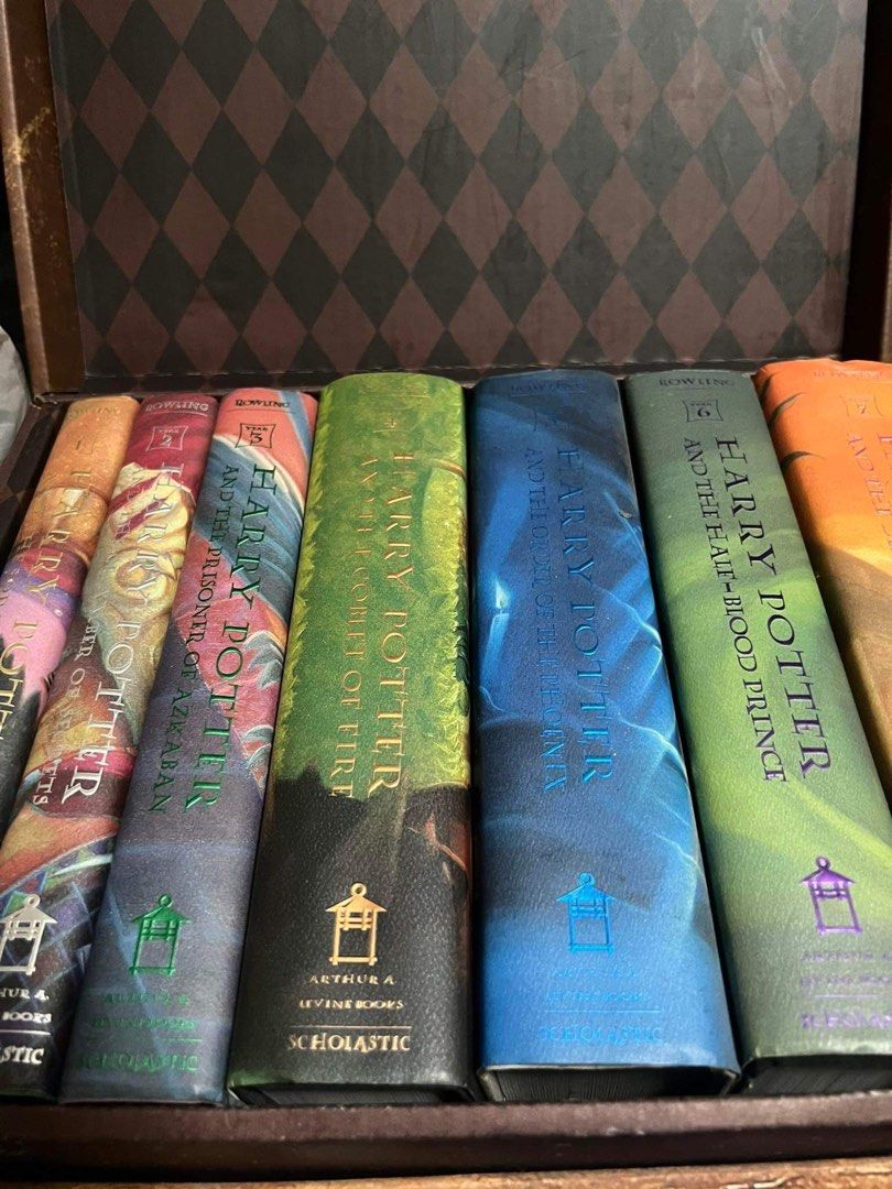 Harry potter chest books and collectibles on Carousell