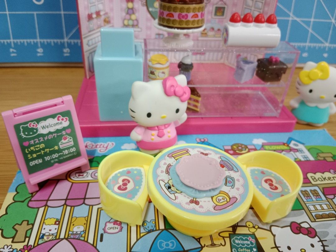 Hello kitty bakery cafe, Hobbies & Toys, Toys & Games on Carousell
