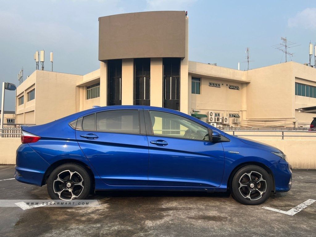 Honda Grace Hybrid 1.5A DX Auto, Cars, Used Cars on Carousell