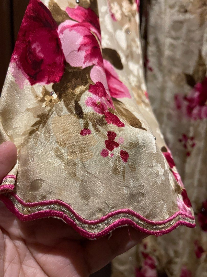 kebarung sulam, Women's Fashion, Muslimah Fashion, Baju Kurung & sets ...