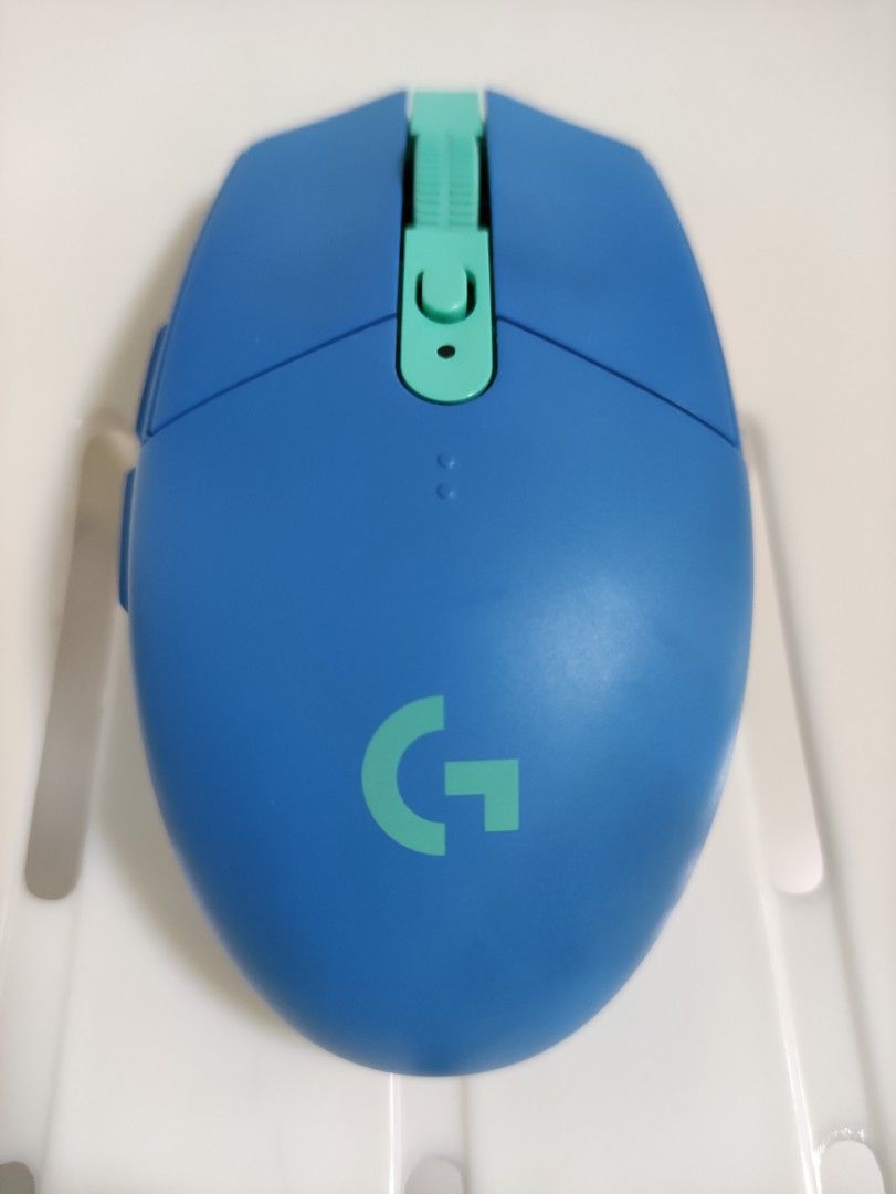 Like New Box Set Logitech G304 Lightspeed USB Wireless Gaming Mouse ...