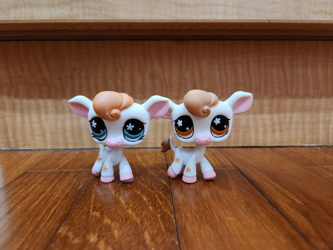 Littlest pet shop cow set (lps), Hobbies & Toys, Toys & Games on Carousell
