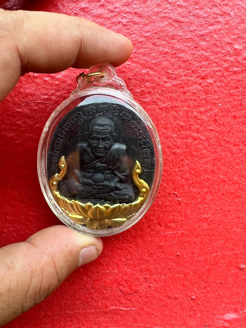 Lp thuad amulet, Hobbies & Toys, Collectibles & Memorabilia, Religious Items on Carousell