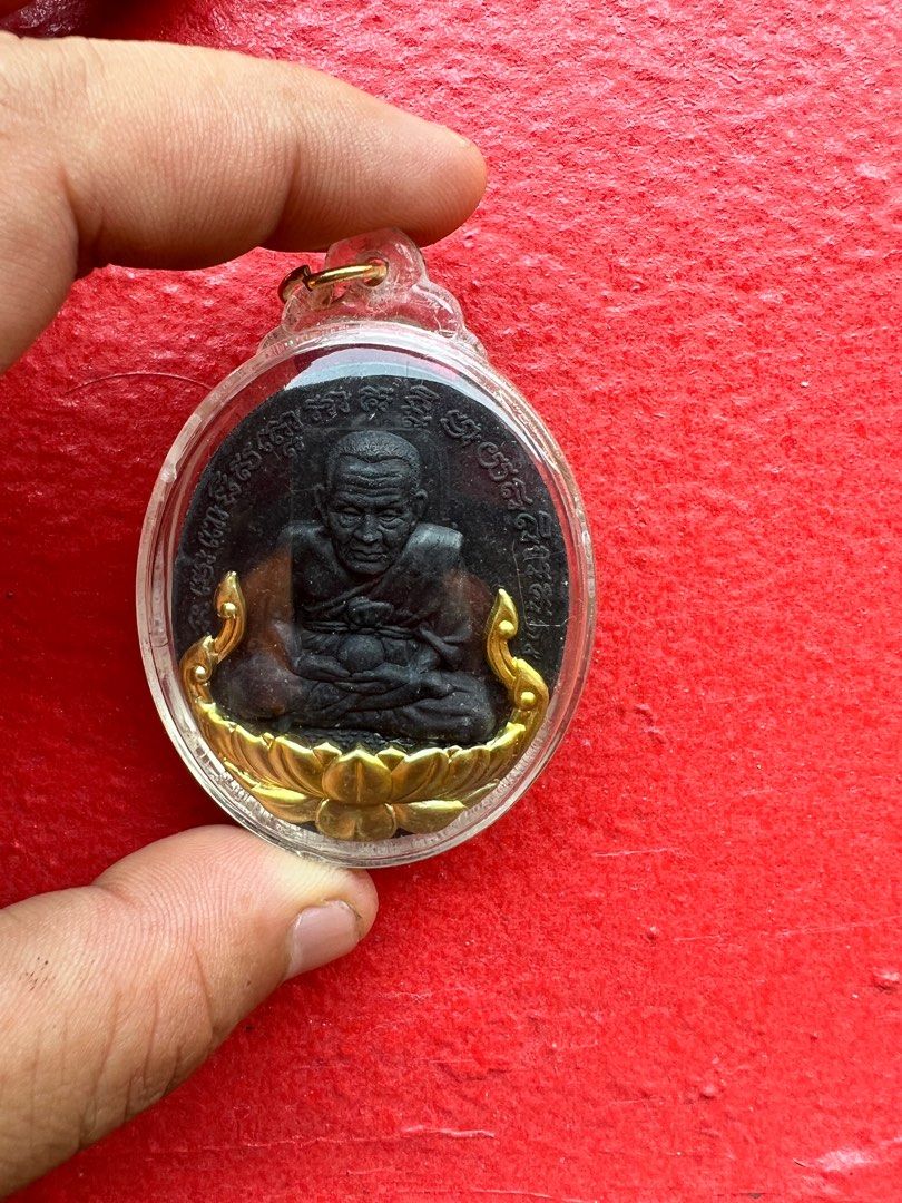 Lp thuad amulet, Hobbies & Toys, Collectibles & Memorabilia, Religious ...