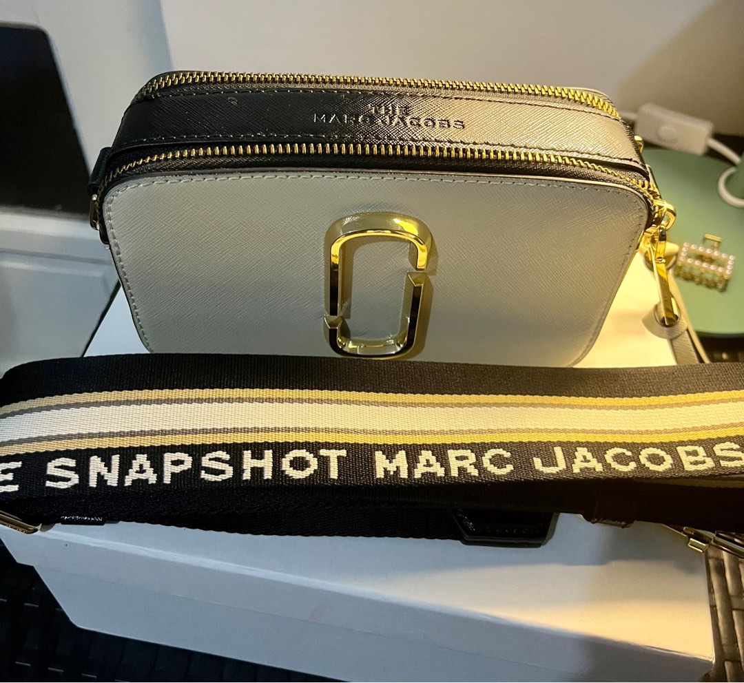 Marc Jacobs - The Snapshot, Women's Fashion, Bags & Wallets, Cross-body ...