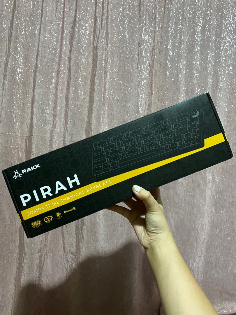 Modded Rakk Pirah Gaming Keyboard (black; barebones and keycaps) on ...