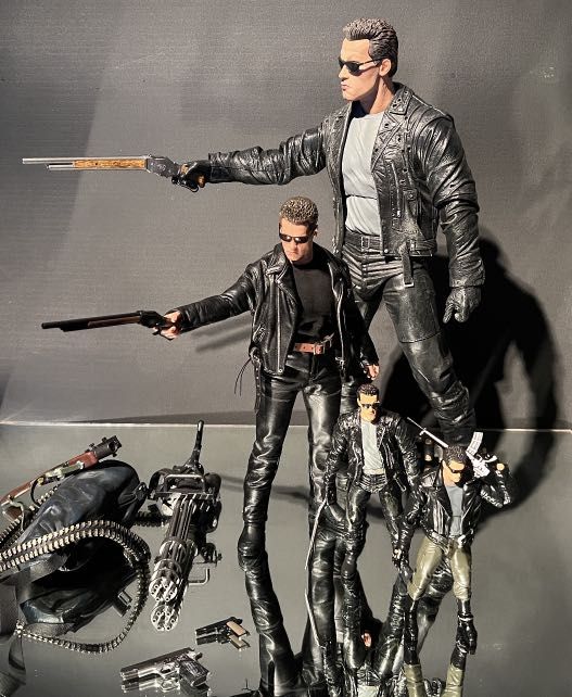 NECA Terminator 魔鬼終結者 T-800 1/4 收藏出售, 興趣及遊戲, 收藏品及紀念品, 古董與其他收藏品在旋轉拍賣