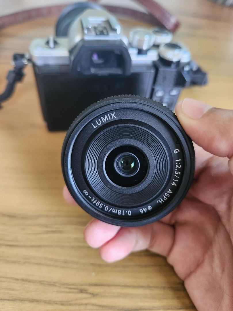 Olympus OM-D EM10 Mark II Mirrorless Camera with 2 lenses, Photography ...