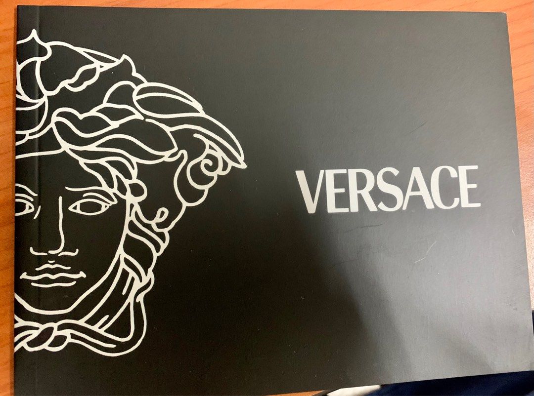 Original authentic Versace Watch, Women's Fashion, Watches ...