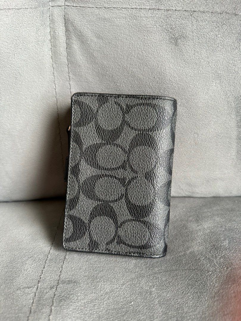 Original Coash Wallet, Luxury, Bags & Wallets on Carousell