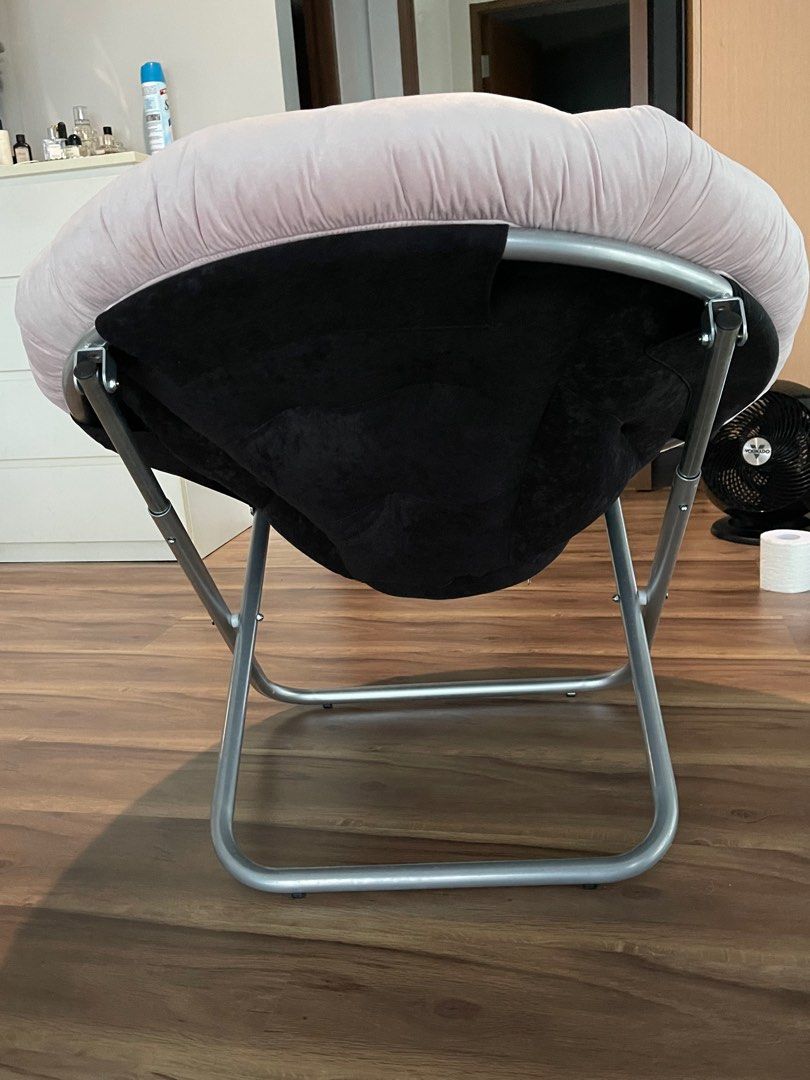 Pastel pink cuddle lounge chair on Carousell