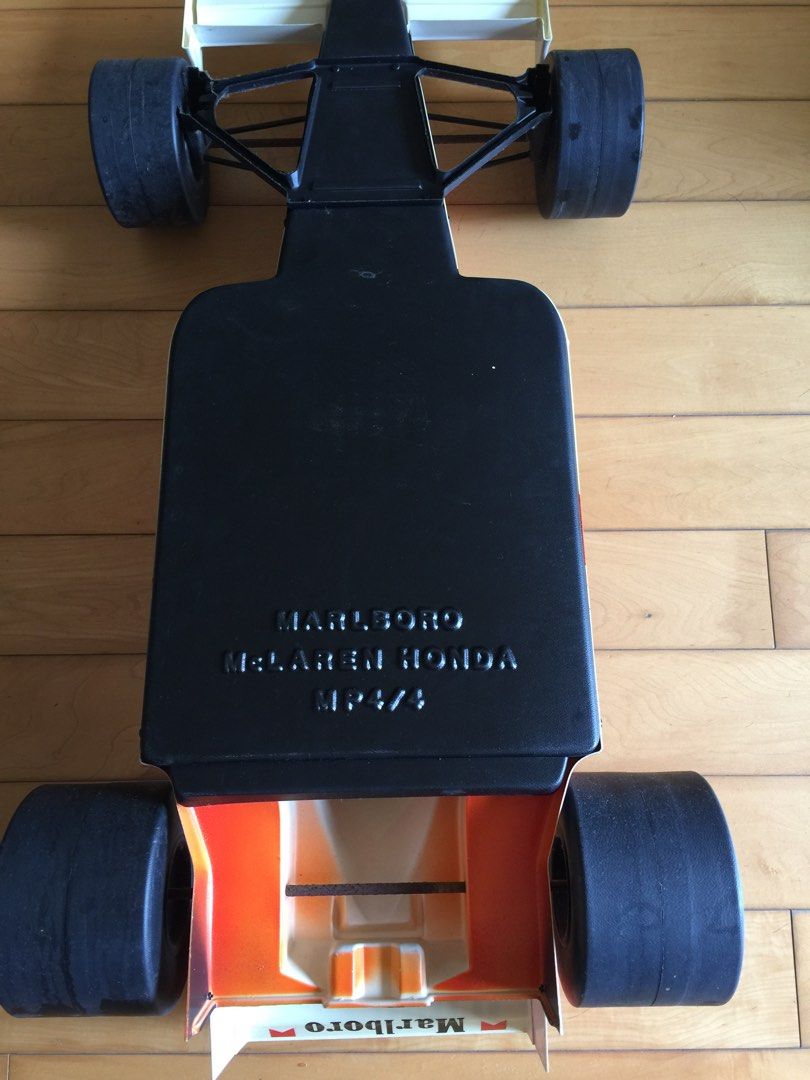 plastic racing car, 興趣及遊戲, 收藏品及紀念品, 古董收藏 - Carousell