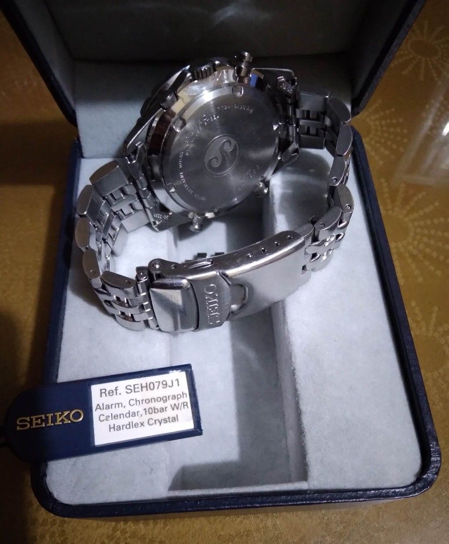 Seiko flight master Pilot Revers Panda, Men's Fashion, Watches ...