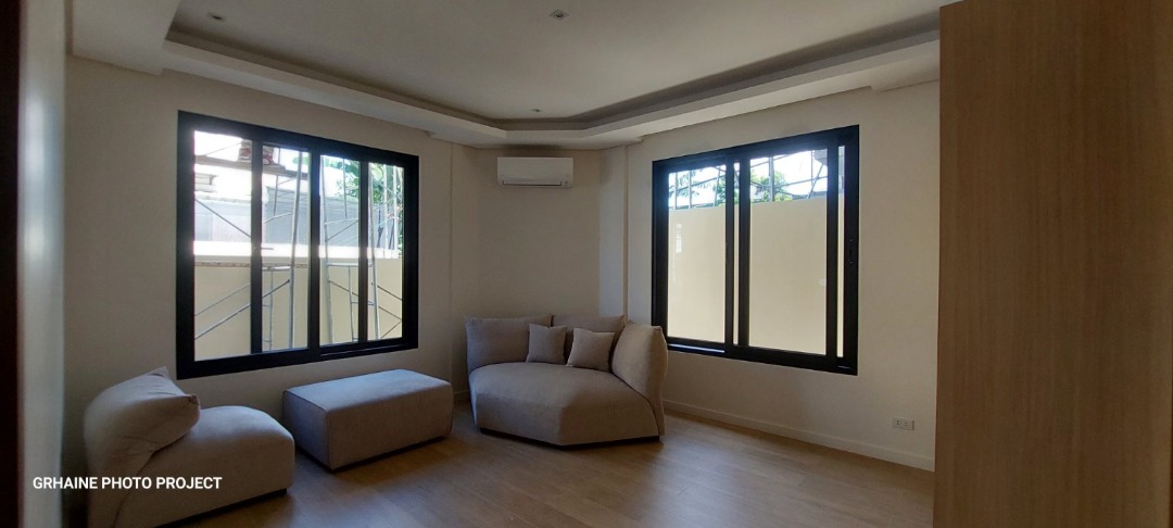 Single Detached House For Sale in Paranaque City on Carousell
