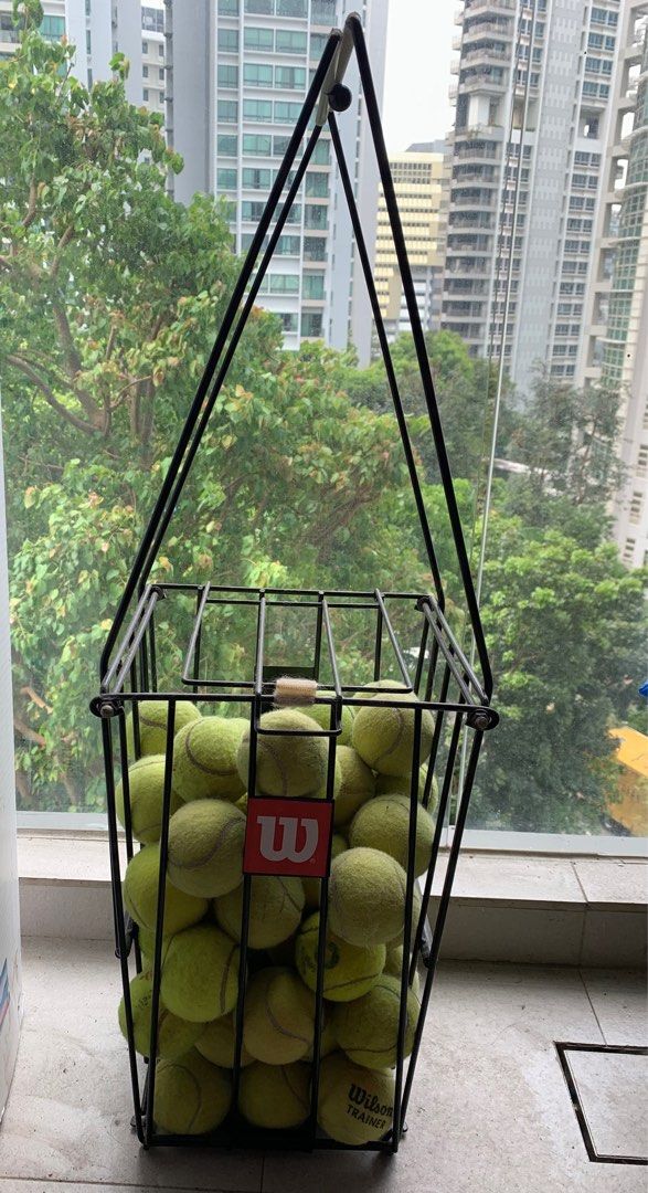 Wilson Tennis Ball Hopper (with ~40 tennis balls), Sports Equipment ...