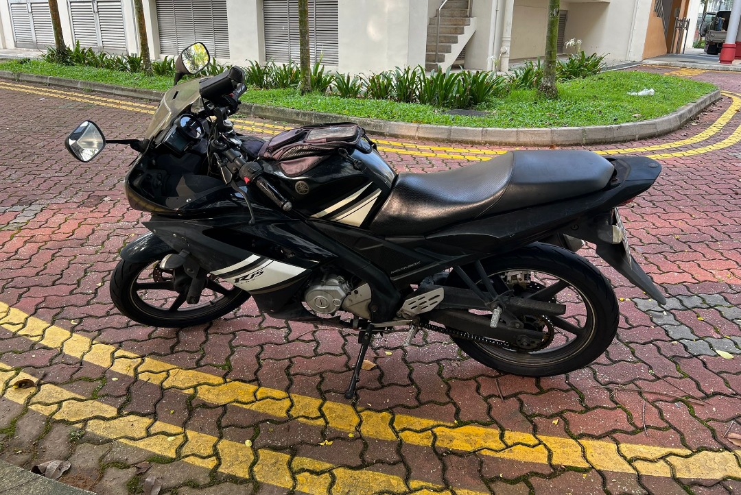Yamaha YZF-R15 v1, Motorcycles, Motorcycles for Sale, Class 2B on Carousell