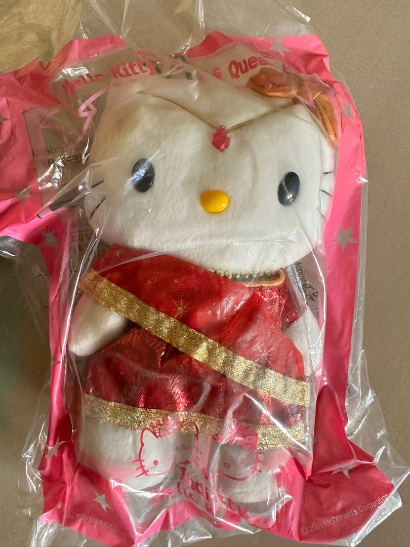 2001 Hello Kitty King and Queen collectible set, Hobbies & Toys ...