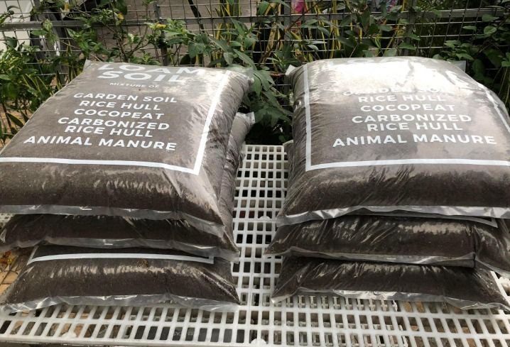 8KLS/SACK LOAM SOIL - To Kamuning QC, Furniture & Home Living ...