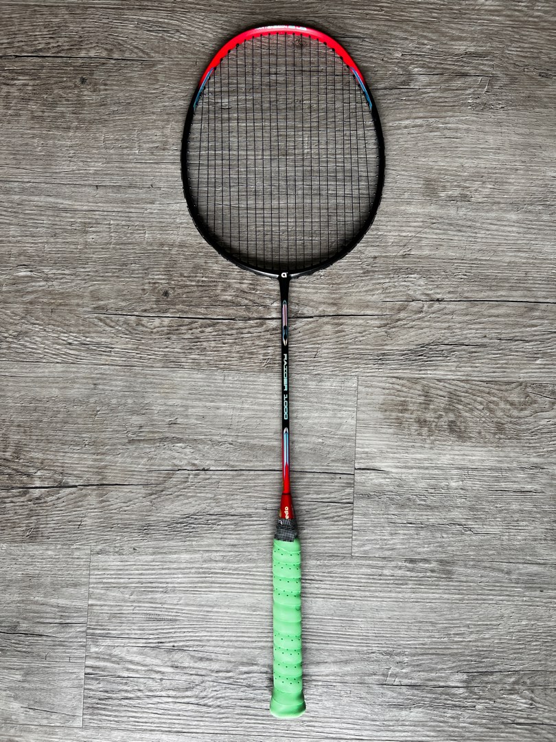 Apacs Raider 1000 4u badminton racket, Sports Equipment, Sports & Games ...