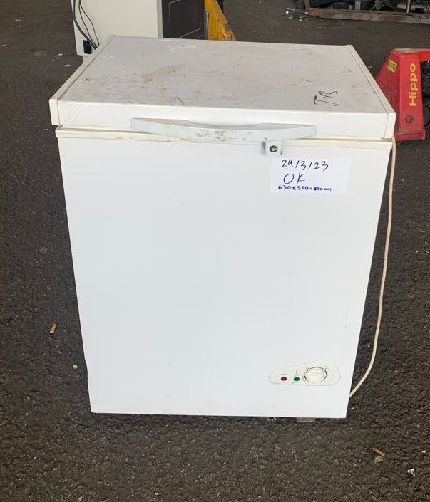 Butterfly single chest freezer, TV & Home Appliances, Kitchen ...