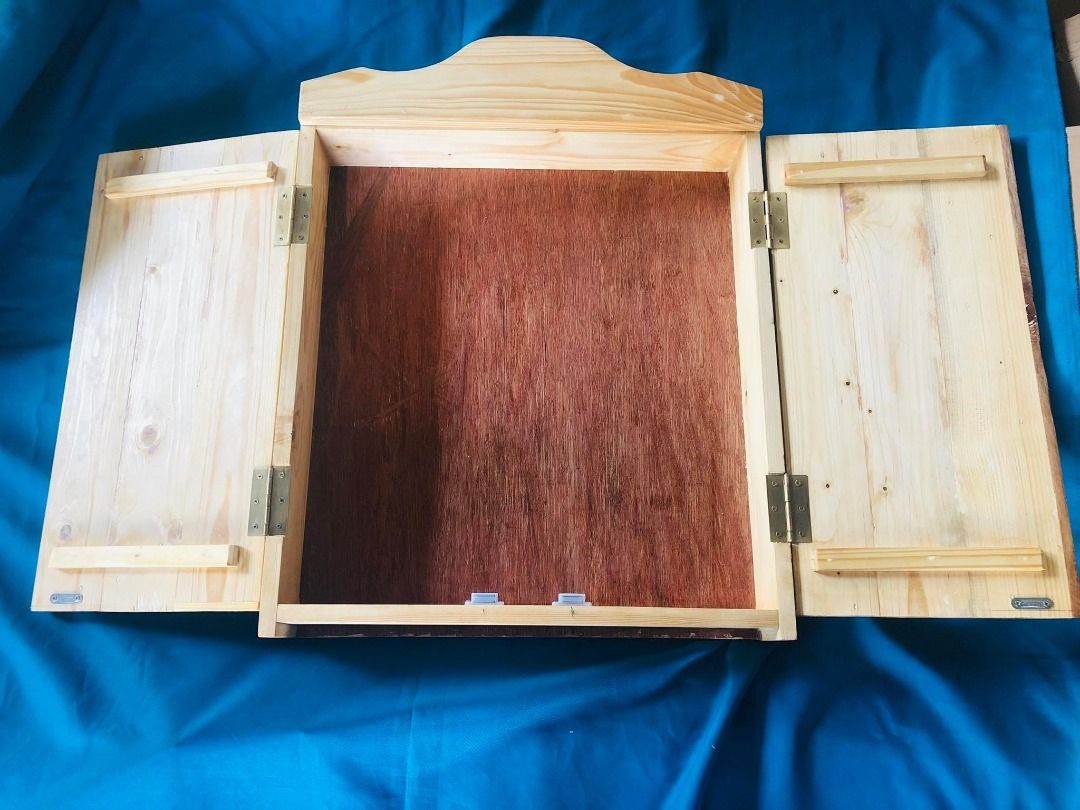 CHAMPION Razor Blade Wire Dart Board Set with Wooden Cabinet, Sports ...