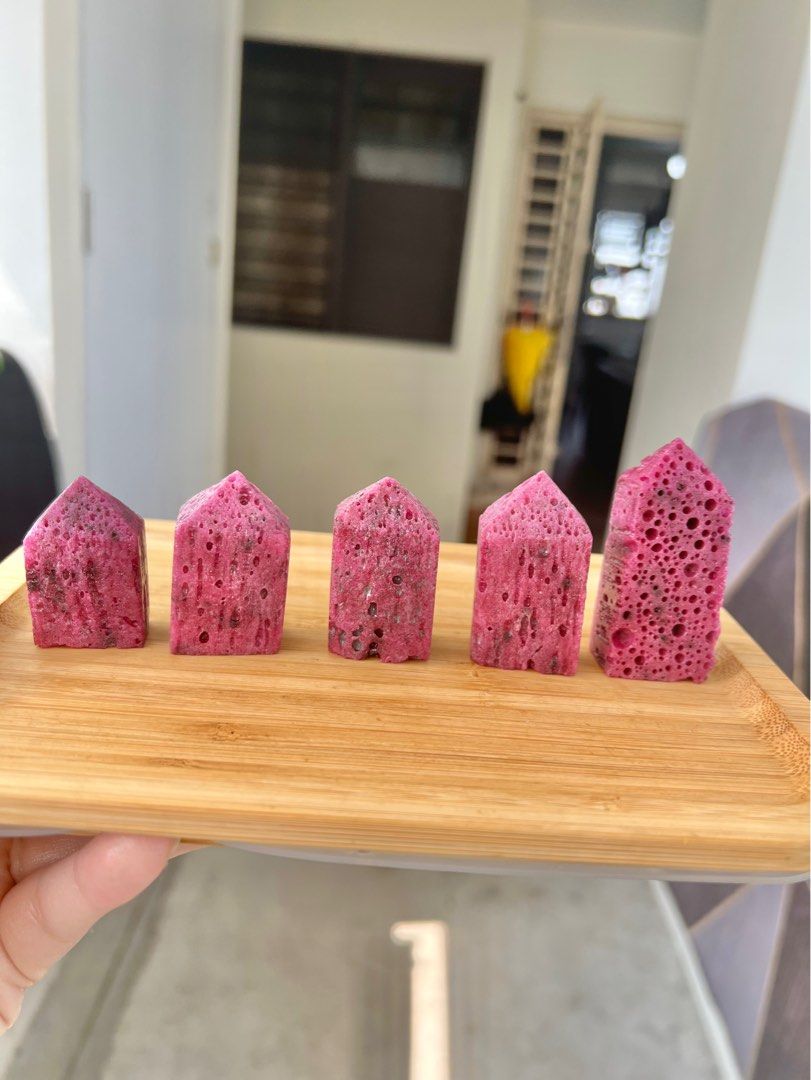 Cheap honeycomb ruby obelisk, Hobbies & Toys, Memorabilia ...