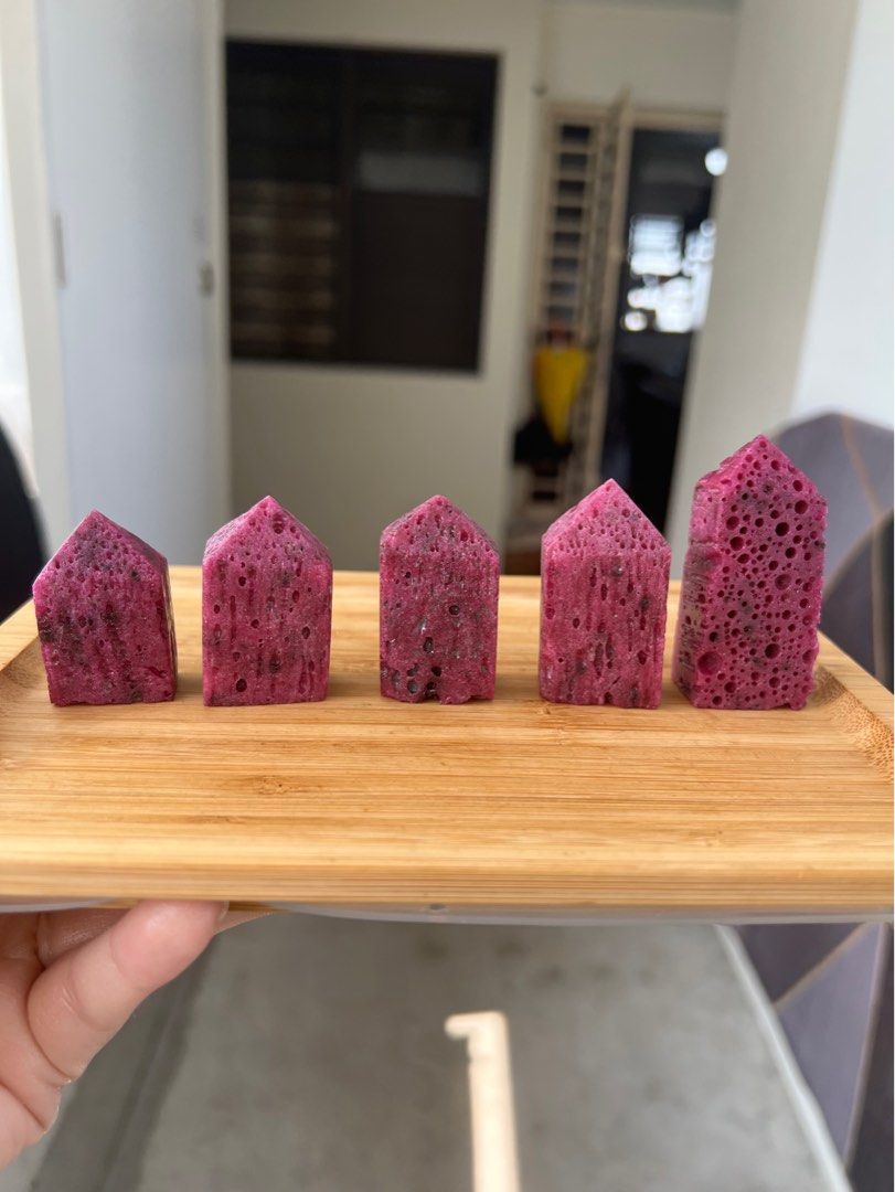 Cheap honeycomb ruby obelisk, Hobbies & Toys, Memorabilia ...