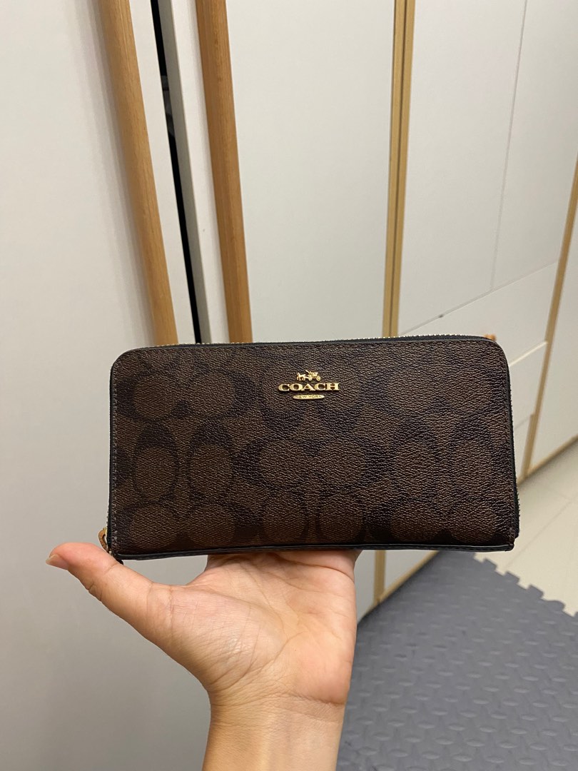 Coach Long Wallet (Authentic), Luxury, Bags & Wallets on Carousell