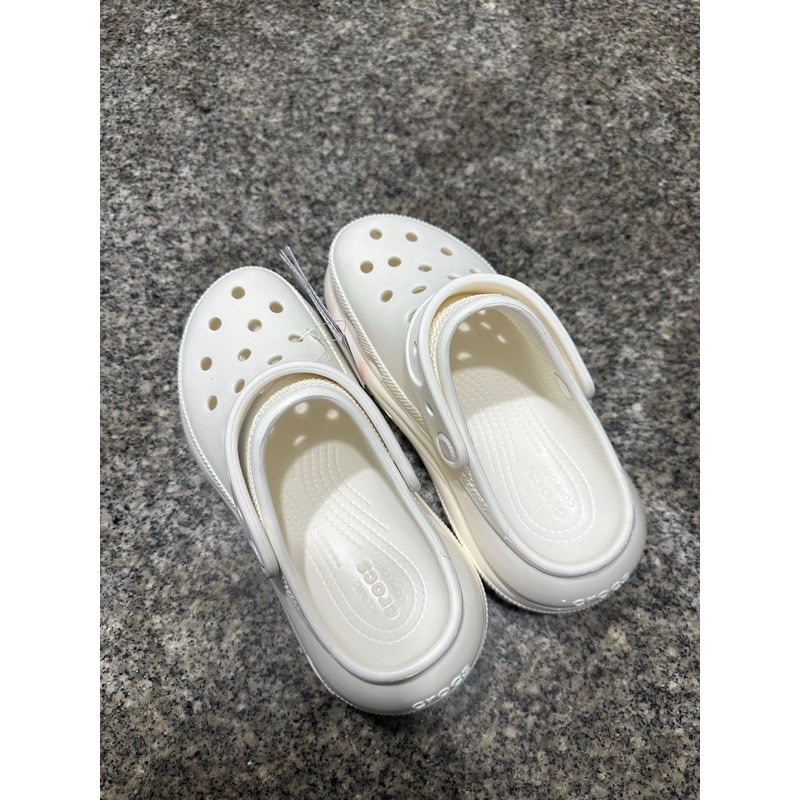 Crocs Mega Crush Clog Wedge ( White ), Women's Fashion, Footwear ...