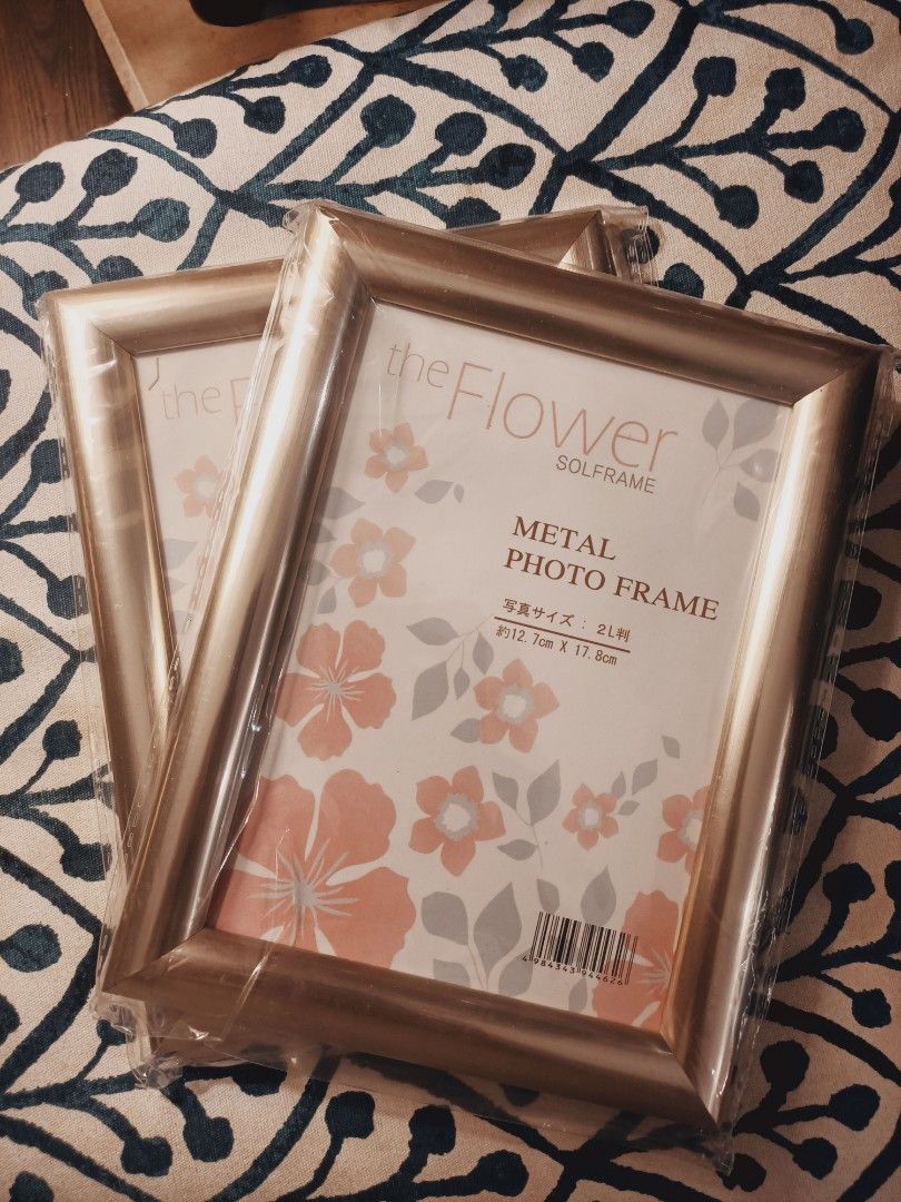Daiso Photoframe, Furniture & Home Living, Home Decor, Frames ...