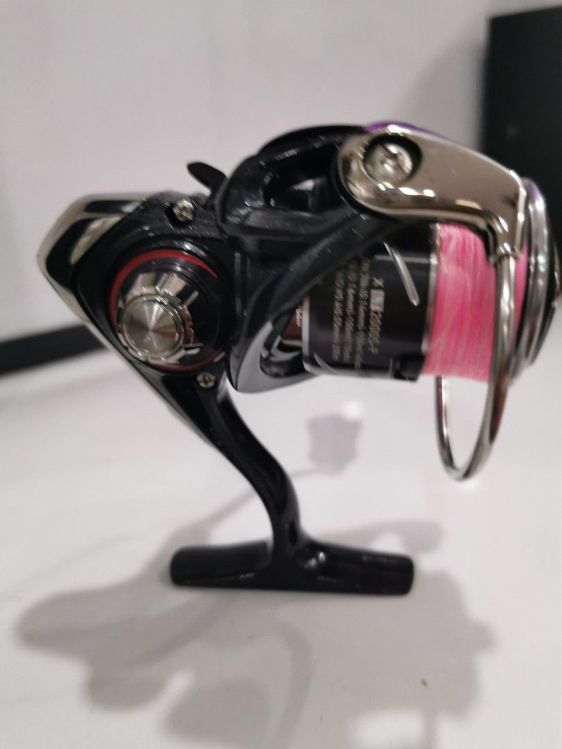 Daiwa gekkabijin lt2000 with slp knob, Sports Equipment, Fishing on Carousell