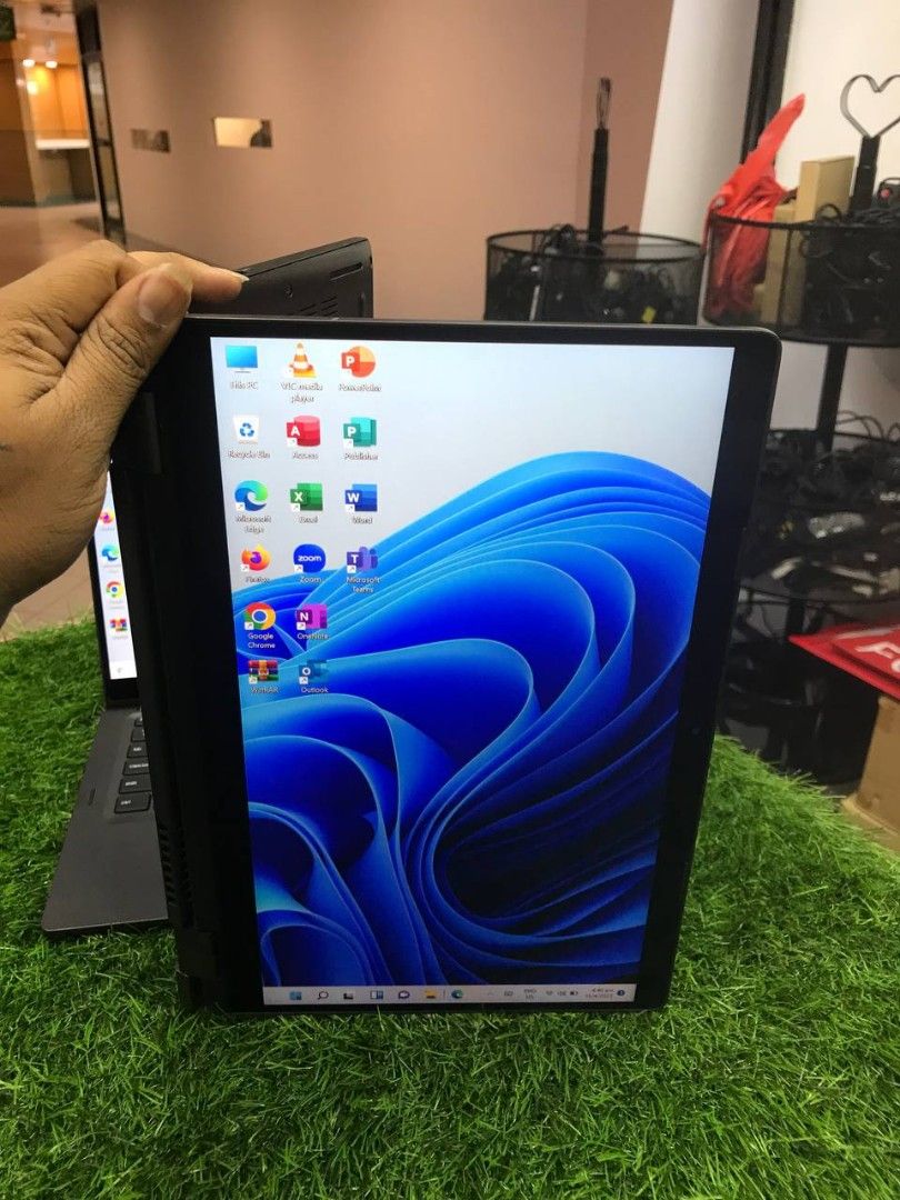 Dell latitude 2in1 touch 5300 -$548 only intel core i5-8th Gen ...